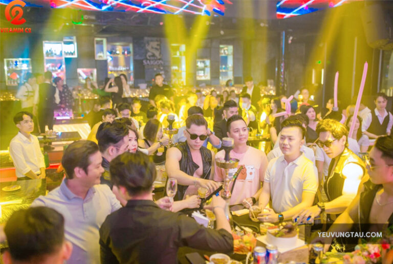 Vitamin C2 Beer Club - Coffee - Restaurant - Yêu Vũng Tàu