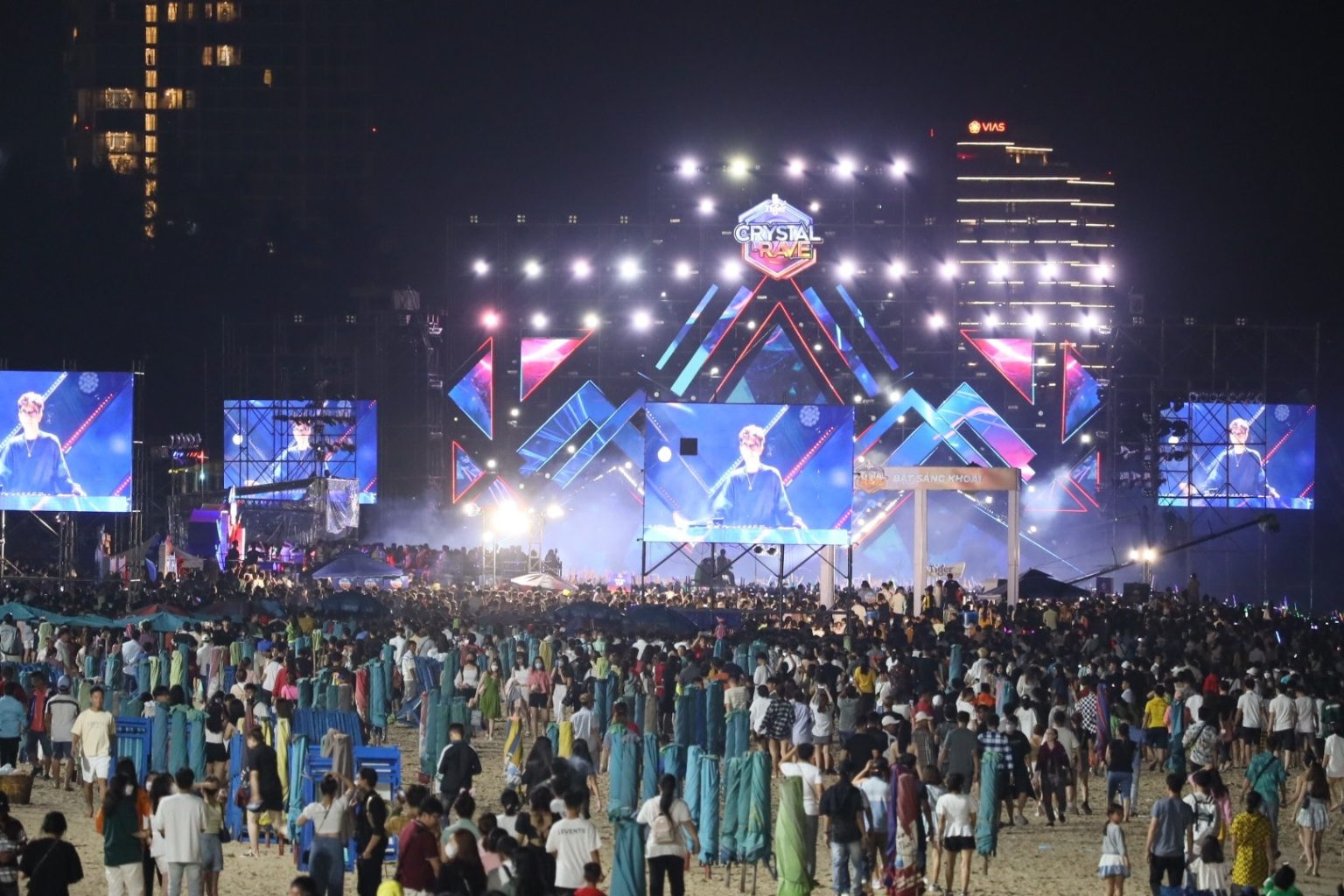 EDM Biển Vũng Tàu - Crystal Rave Đại Nhạc Hội Trên Biển 22/07/2023 ...
